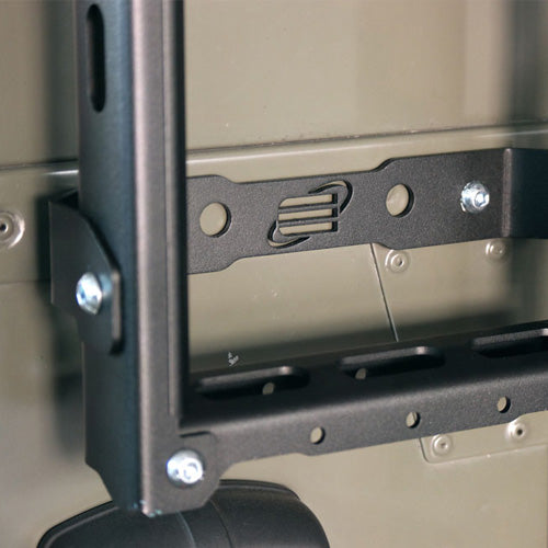 Land Rover Defender Ladder with LED Light and Guard - Equipe 4x4 - S00 ...